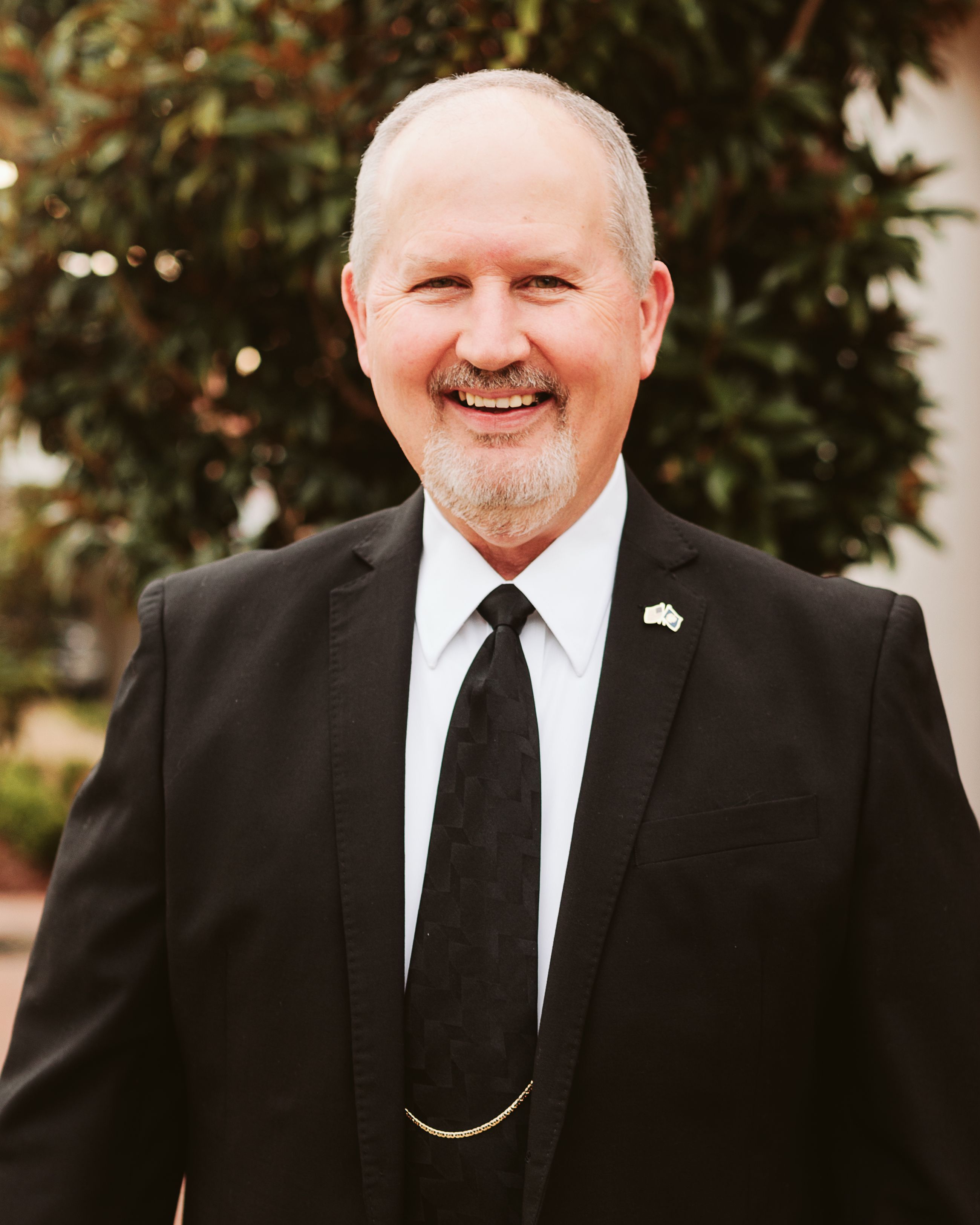 Meet Our Staff | Hood Memorial