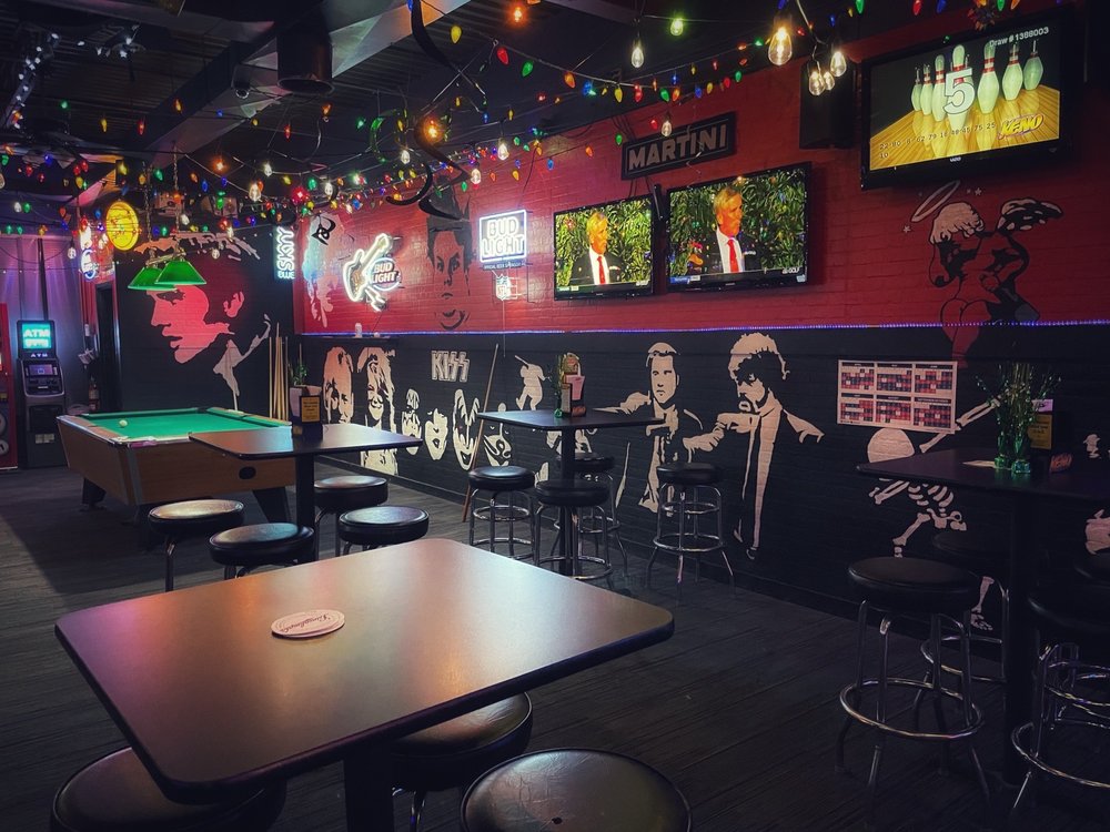 9 Best Bars In and Around Strongsville