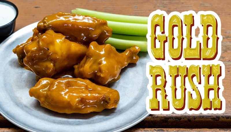 Pluckers Wing Bar Menu - Alitas, Hamburguesas, Bocadillos