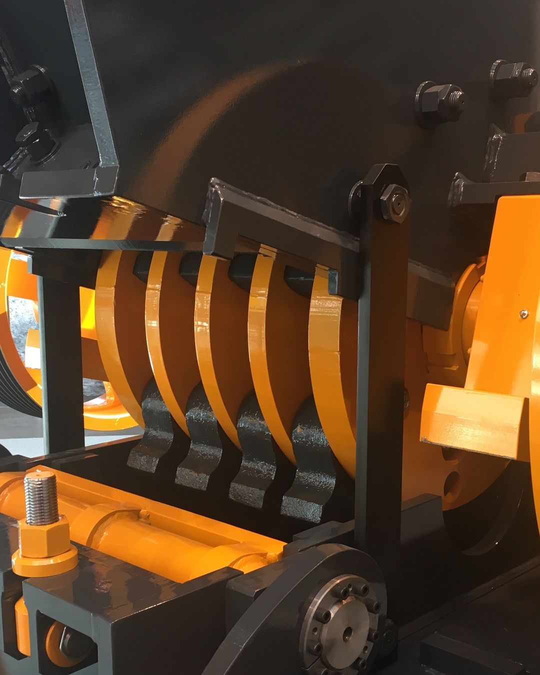 Full range recycling machinery | STOKKERMILL