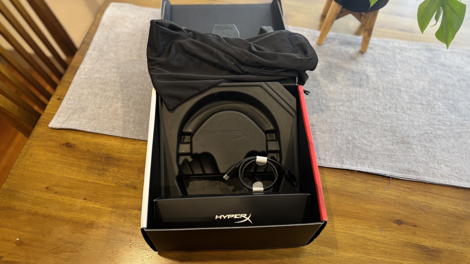 HyperX Cloud III Wireless: A comfy and excellent on-the-go headset | SIFTER