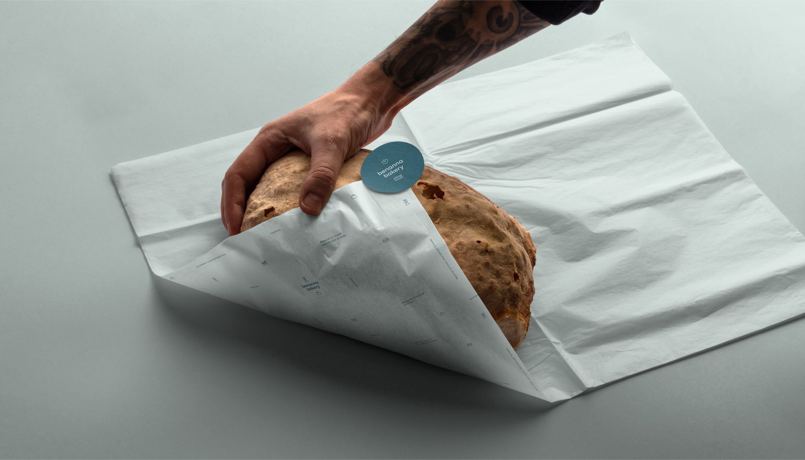 Benanna Bakery – Visual Identity, pattern design, iconography
