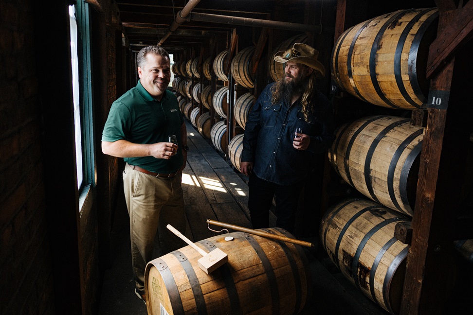 Press Release: CHRIS STAPLETON AND BUFFALO TRACE MASTER DISTILLER ...