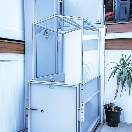 Atlas | VISTA Vertical Platform Lift