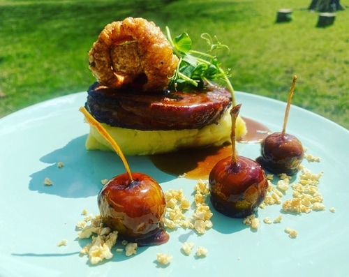 Restaurant & Menu | The Full Moon Pub