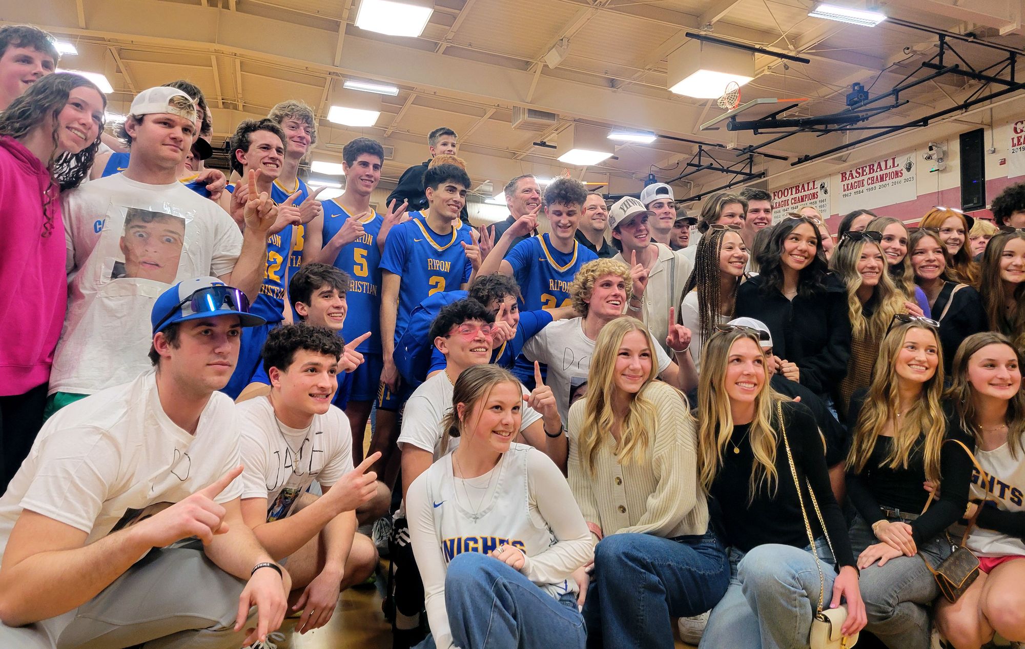 Basketball - Front Row Sports