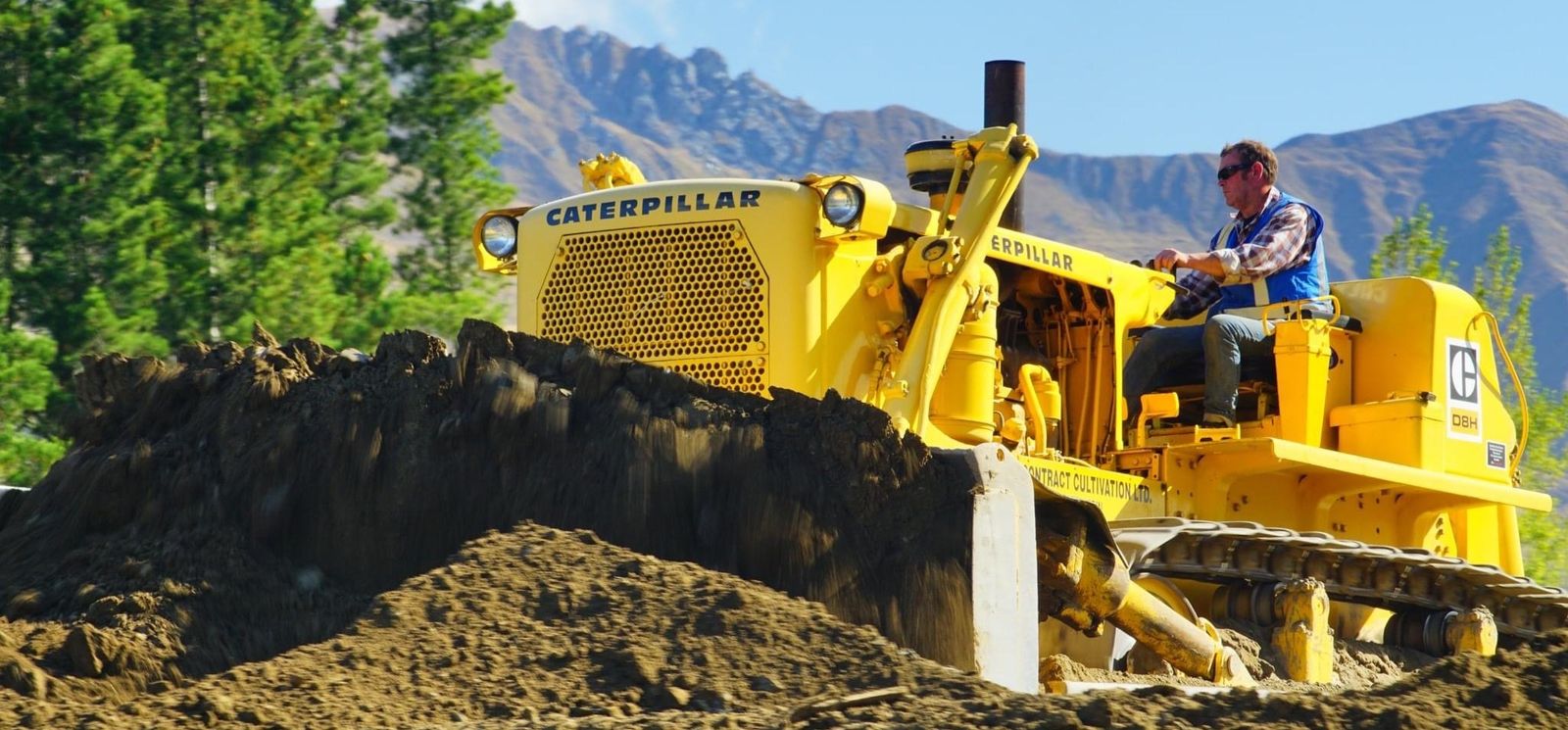 100 years of Caterpillar Celebration Wheels at Wanaka 2025