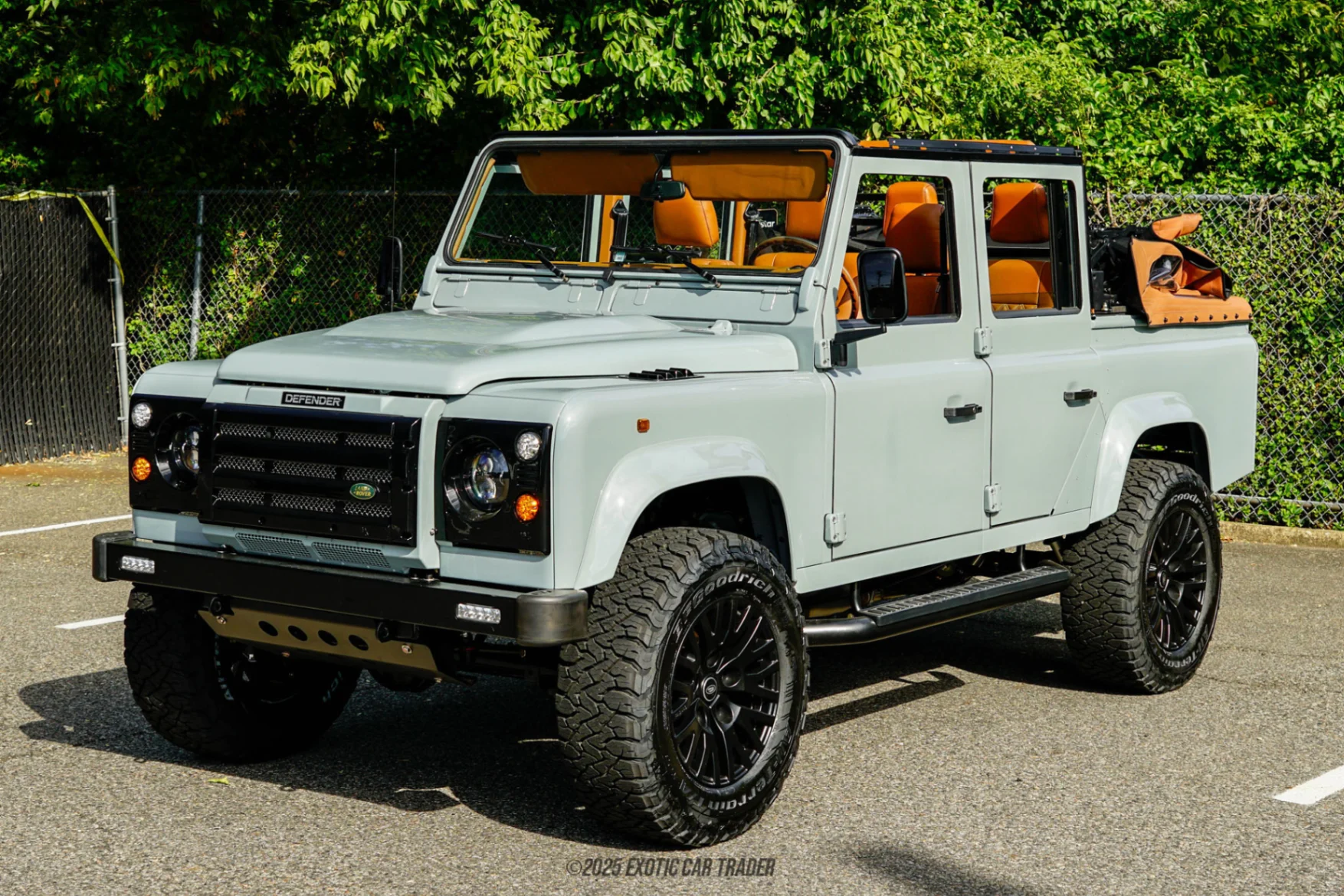 2025 Land Rover Defender 110 OCTA Edition One for Sale | Exotic Car ...