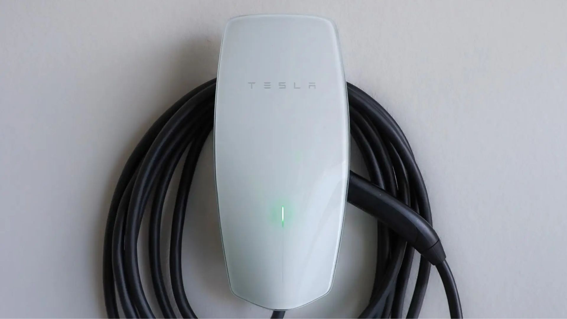 The Importance of Isolation Switches for Electric Vehicle Chargers