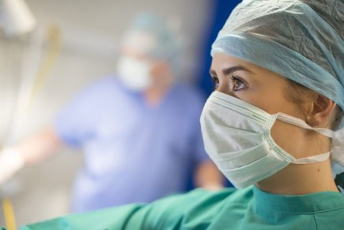 What is a Scrub Nurse? All About the Role