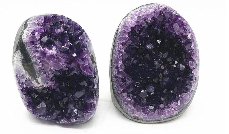 Crystal Pyramids: Ultimate Guide To Uses and Healing Benefits (2021)