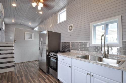 BROOKE Model: Tiny House Building COmpany