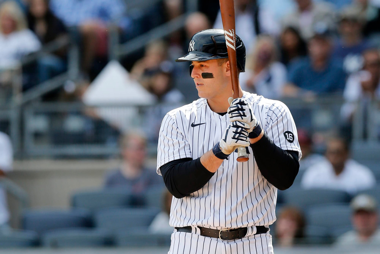 How True Superhero Anthony Rizzo is Using Home Runs to Fight Cancer