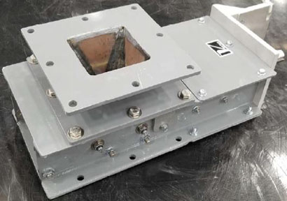 Titan Slide Gate Handling Colored Sand | Vortex