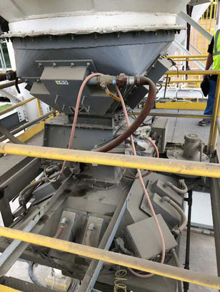 Vortex Loading Spout, Filtration System and Aero Bin-Bottom Assist ...