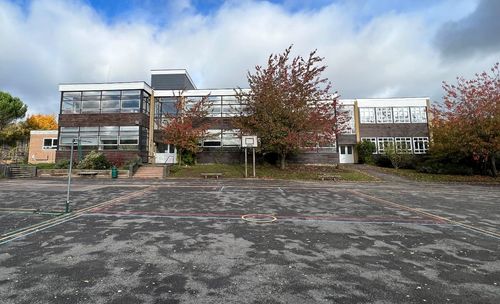 Hadley Wood Primary School - Herts