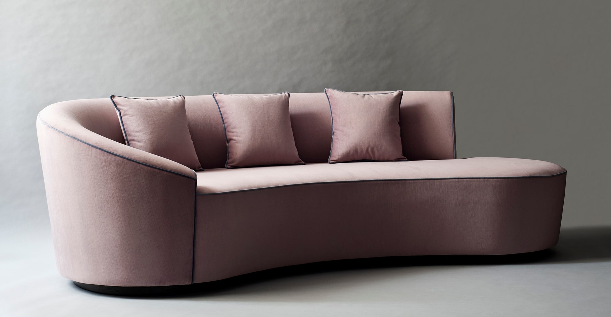 DeMuro Das - ASTRA SOFA