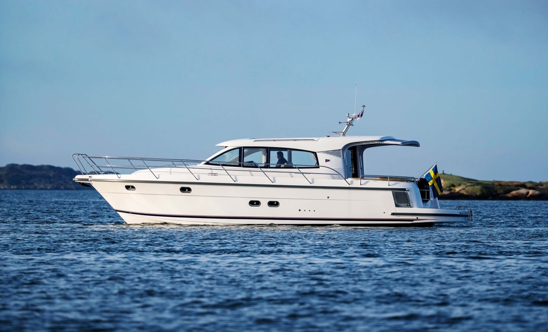 De Vaart Yachting - Nimbus Sealine Paragon Aquador Boats