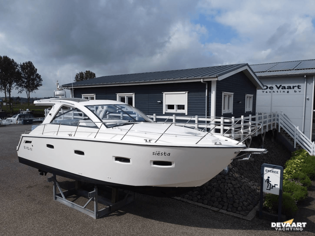 De Vaart Yachting - Nimbus Sealine Paragon Aquador Boats