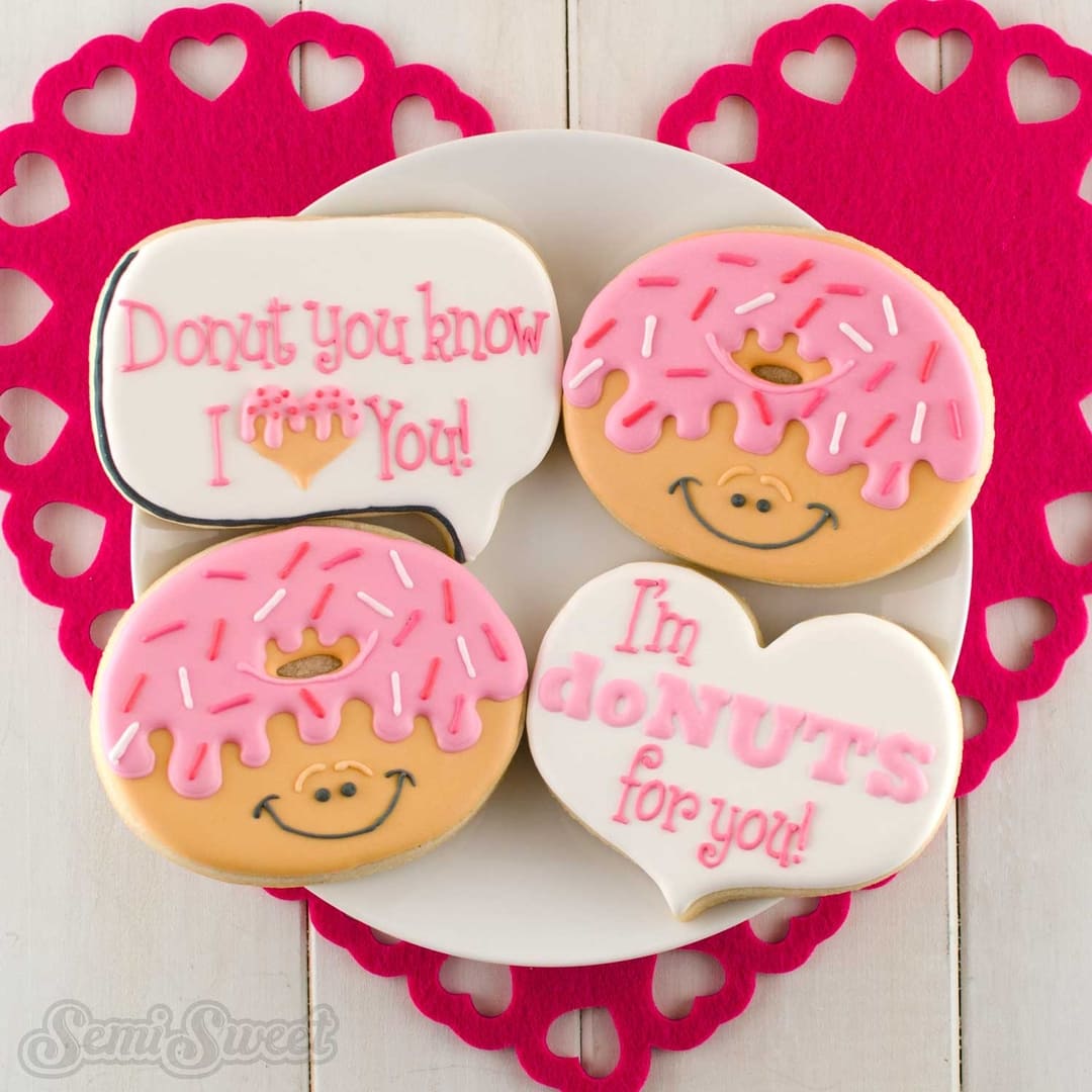 Decorate a Love Potion Cookie Set for Valentine's Day