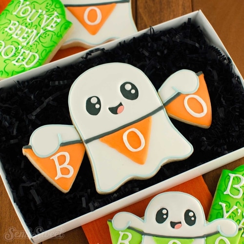 How to Make Trick-or-Treating Ghost Cookies