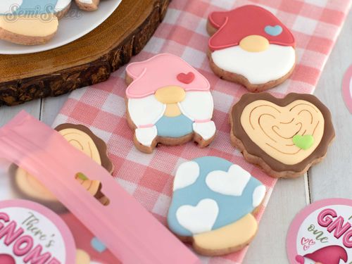 Gnome Cookies Make the Perfect Valentine’s Day Gifts
