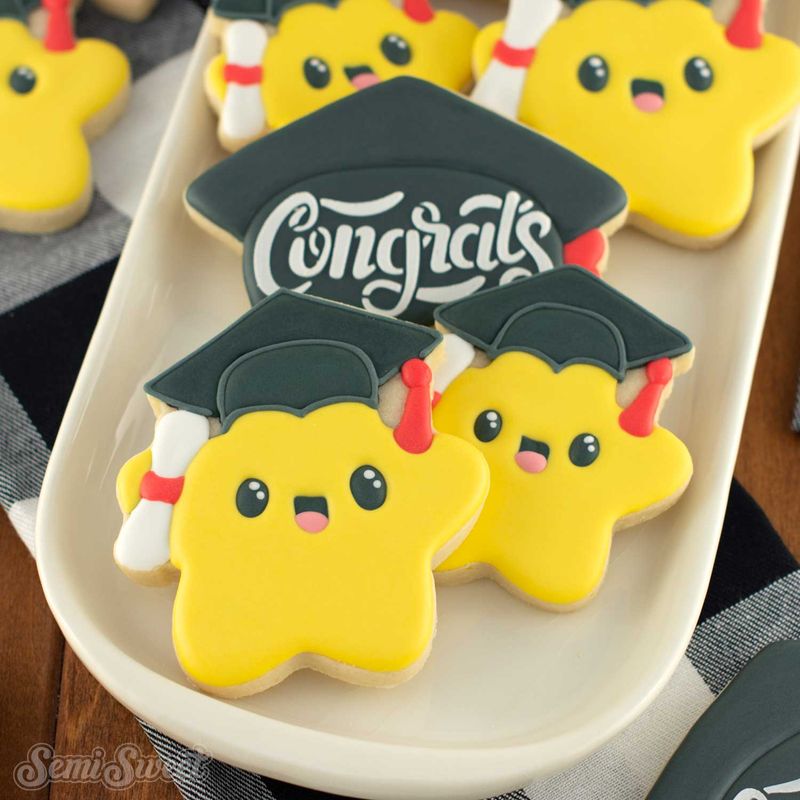 Decorate Personalized Graduation Cookies