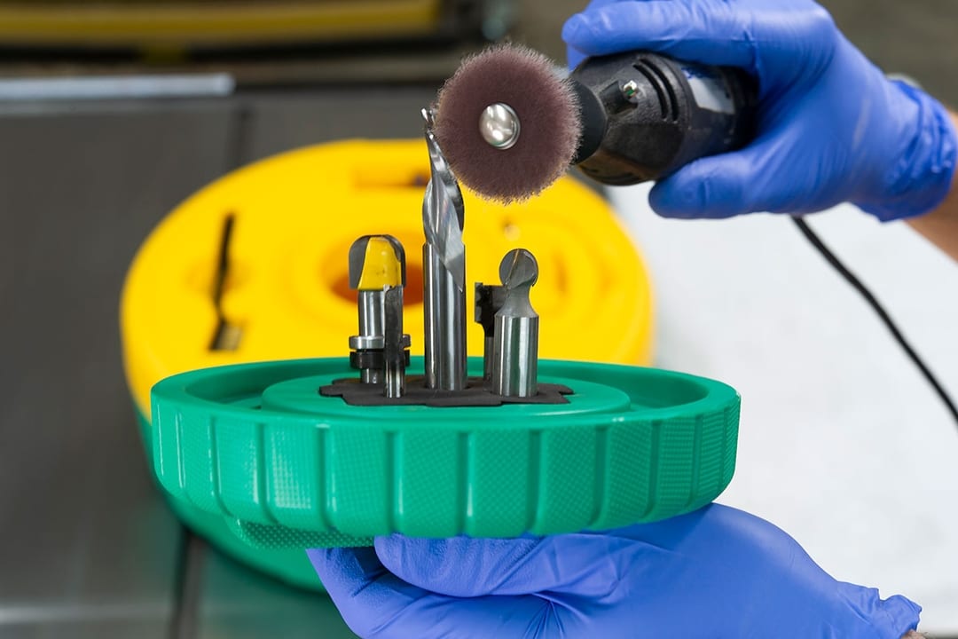 BLADECLEAN Blade & Bit Cleaning System | Clean saw blades in 30 seconds.