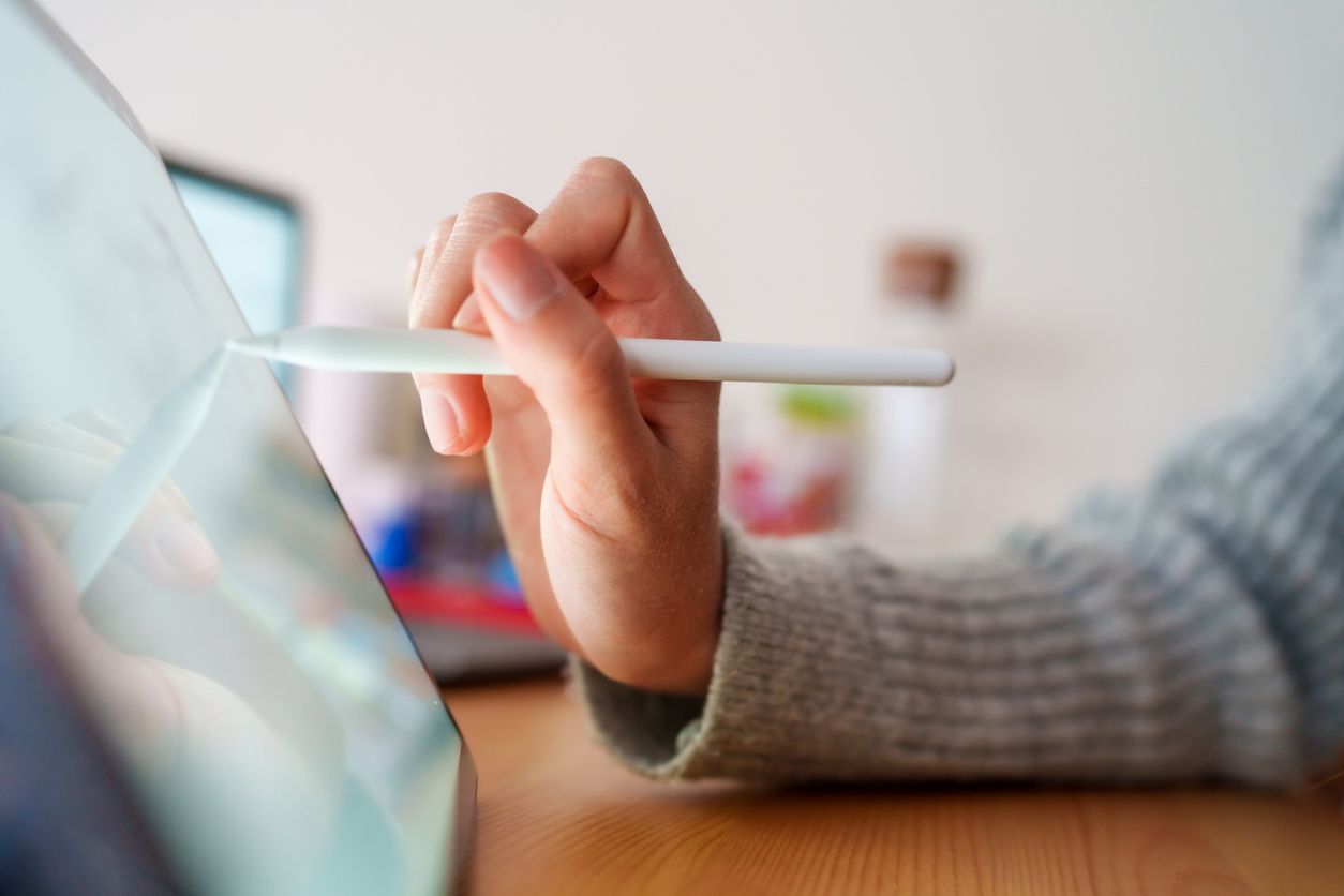 Portable Monitor on Amazon: A Smarter Alternative with Duet Display