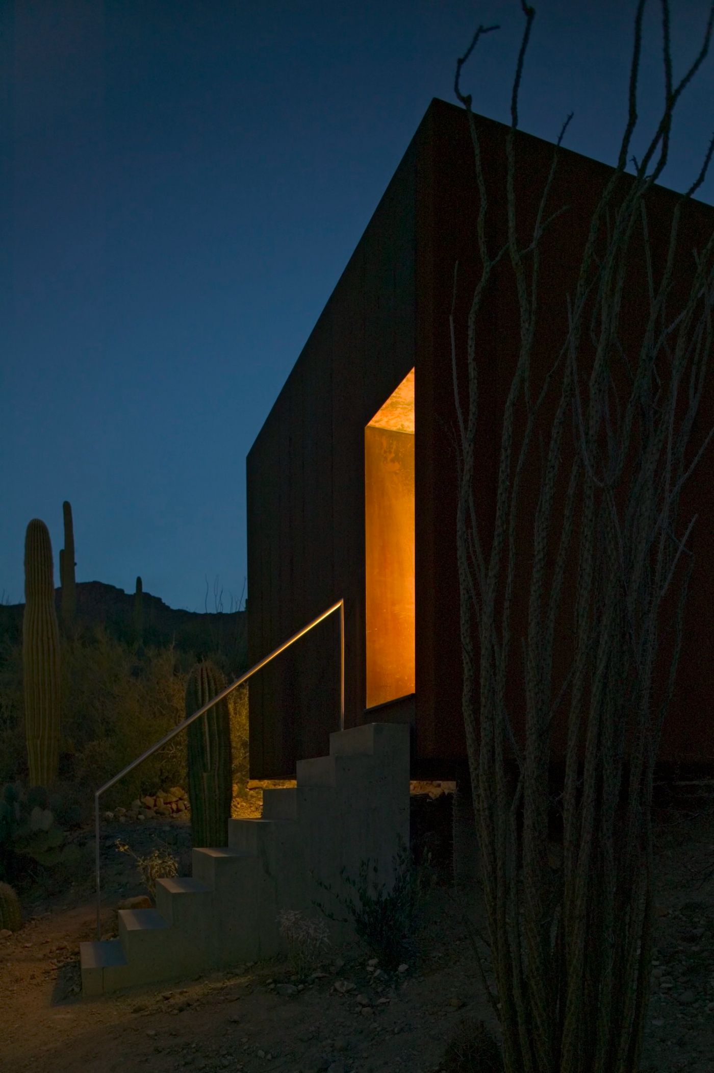 Desert Nomad House by Studio Rick Joy