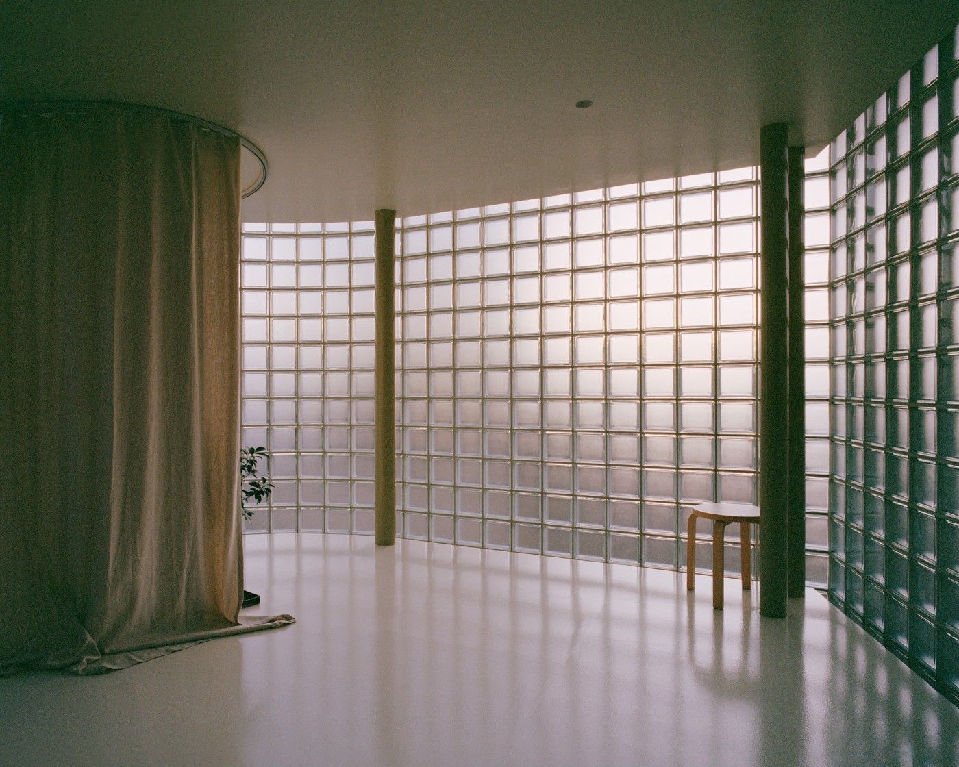 'Glass Block Outbuilding' by Baracco+Wright Architects