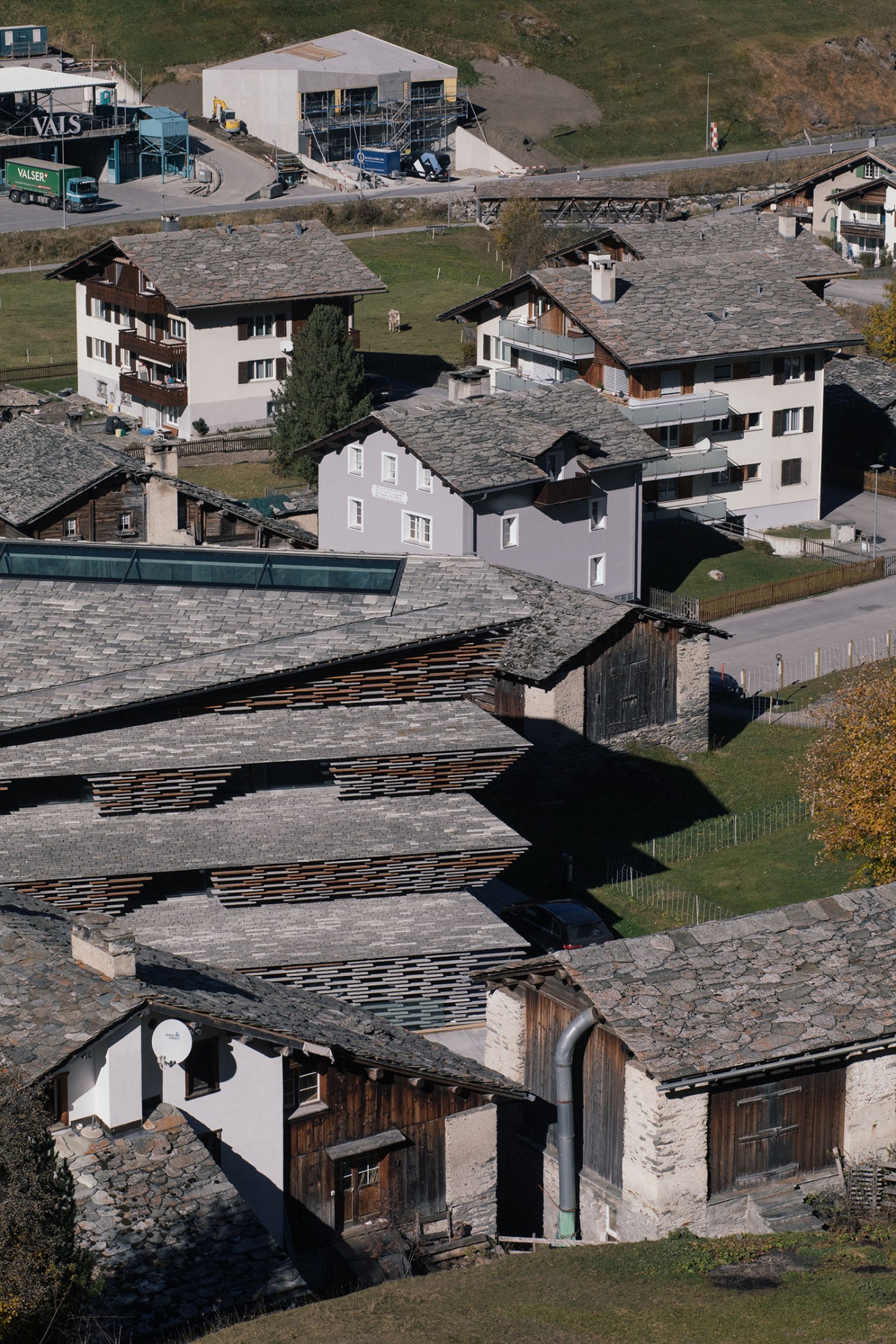 Haus Balma by Kengo Kuma captured by Thisispaper Studio