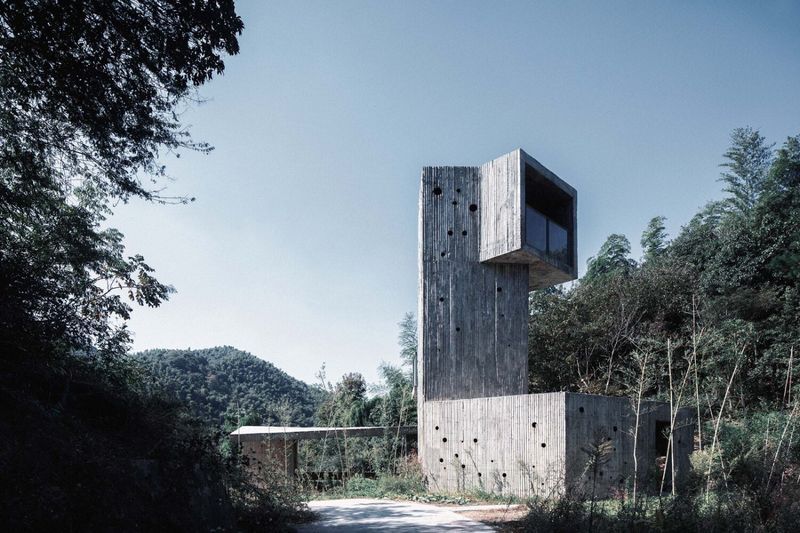 Rest station by Jumping House Lab