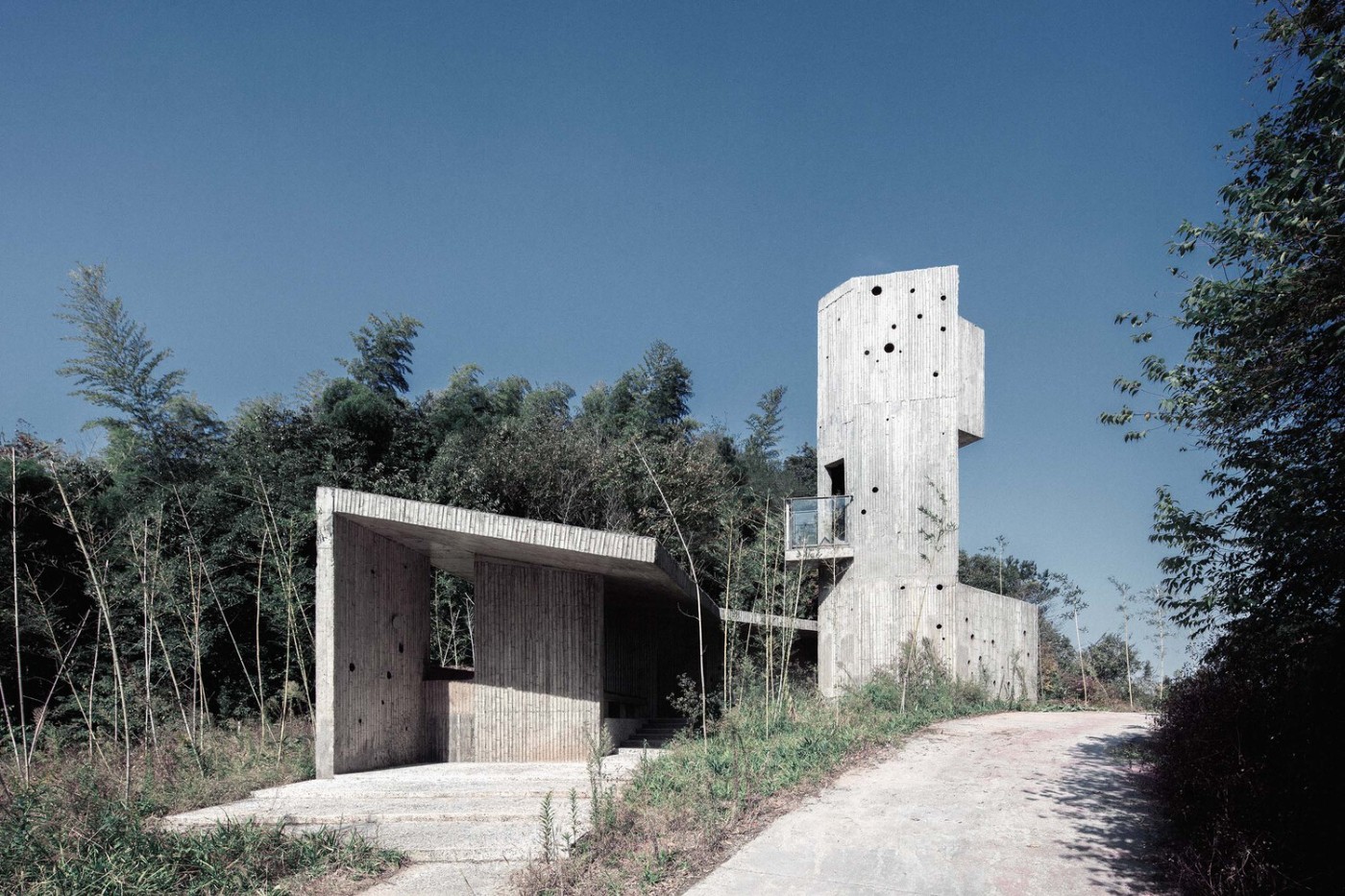 Rest station by Jumping House Lab