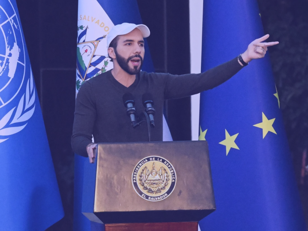 Episode 472 - Nayib Bukele | “The World’s Coolest Dictator”? | English ...