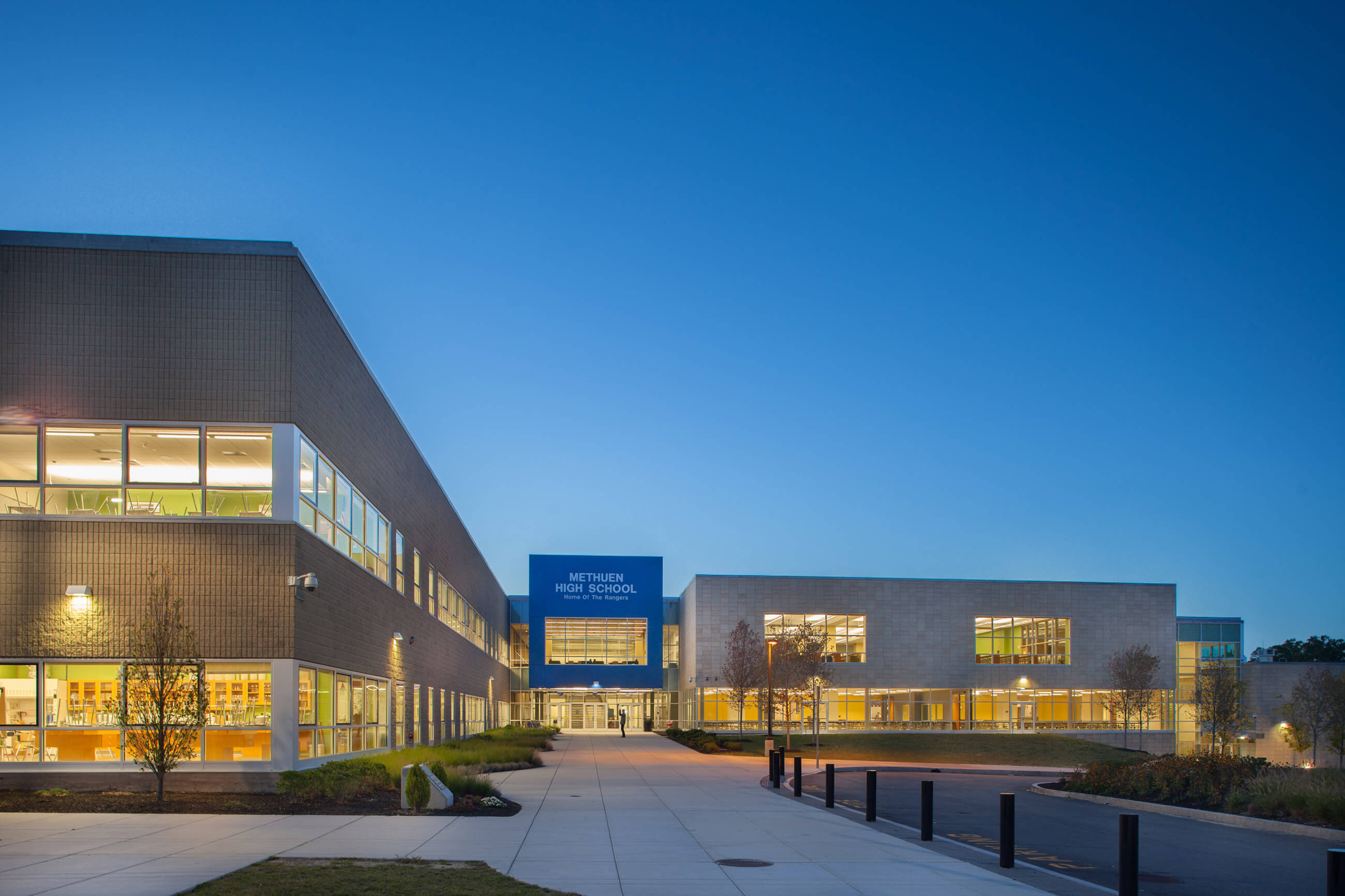 Methuen High School | Finegold Alexander Architects