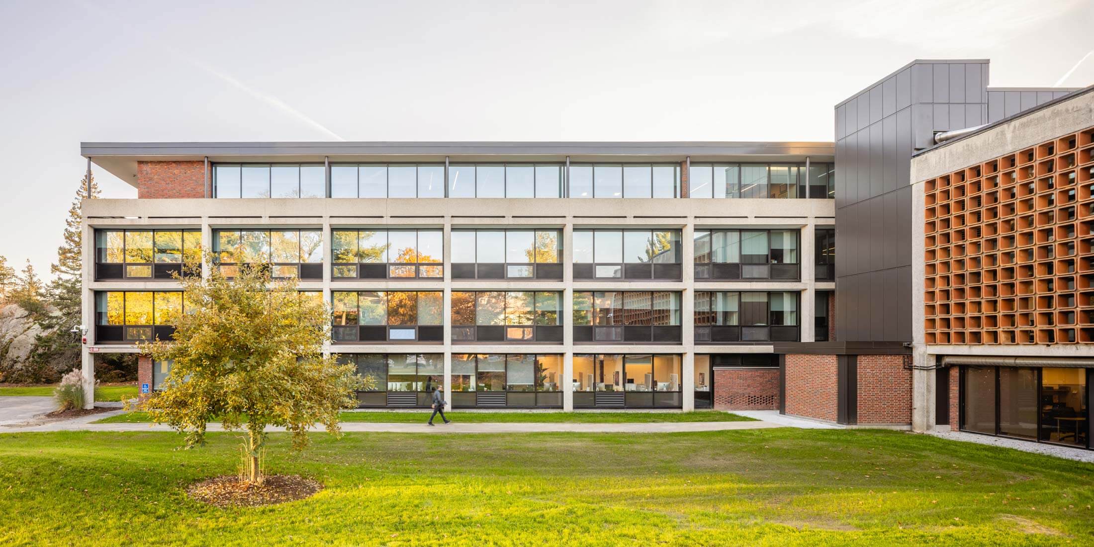 Brandeis Brown Social Science Center | Finegold Alexander Architects