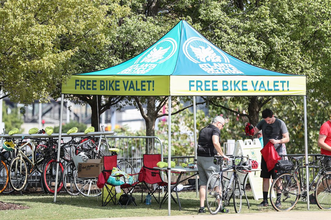 Parking and Transportation near Mercedes-Benz Stadium