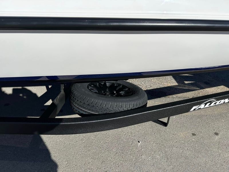 2025 Falcon 18 Freedom