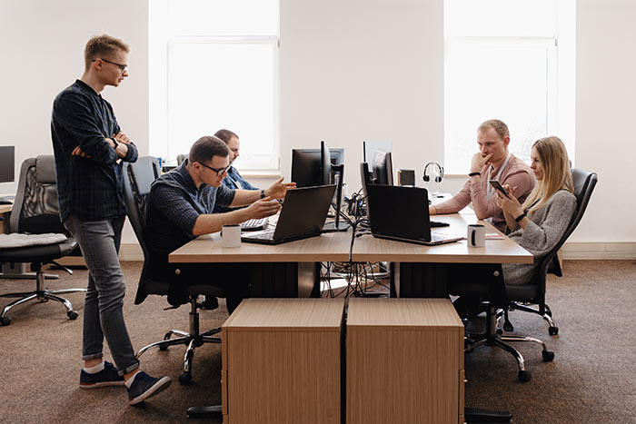 How to Start a Software Company: A Step-by-Step Guide to Success ...