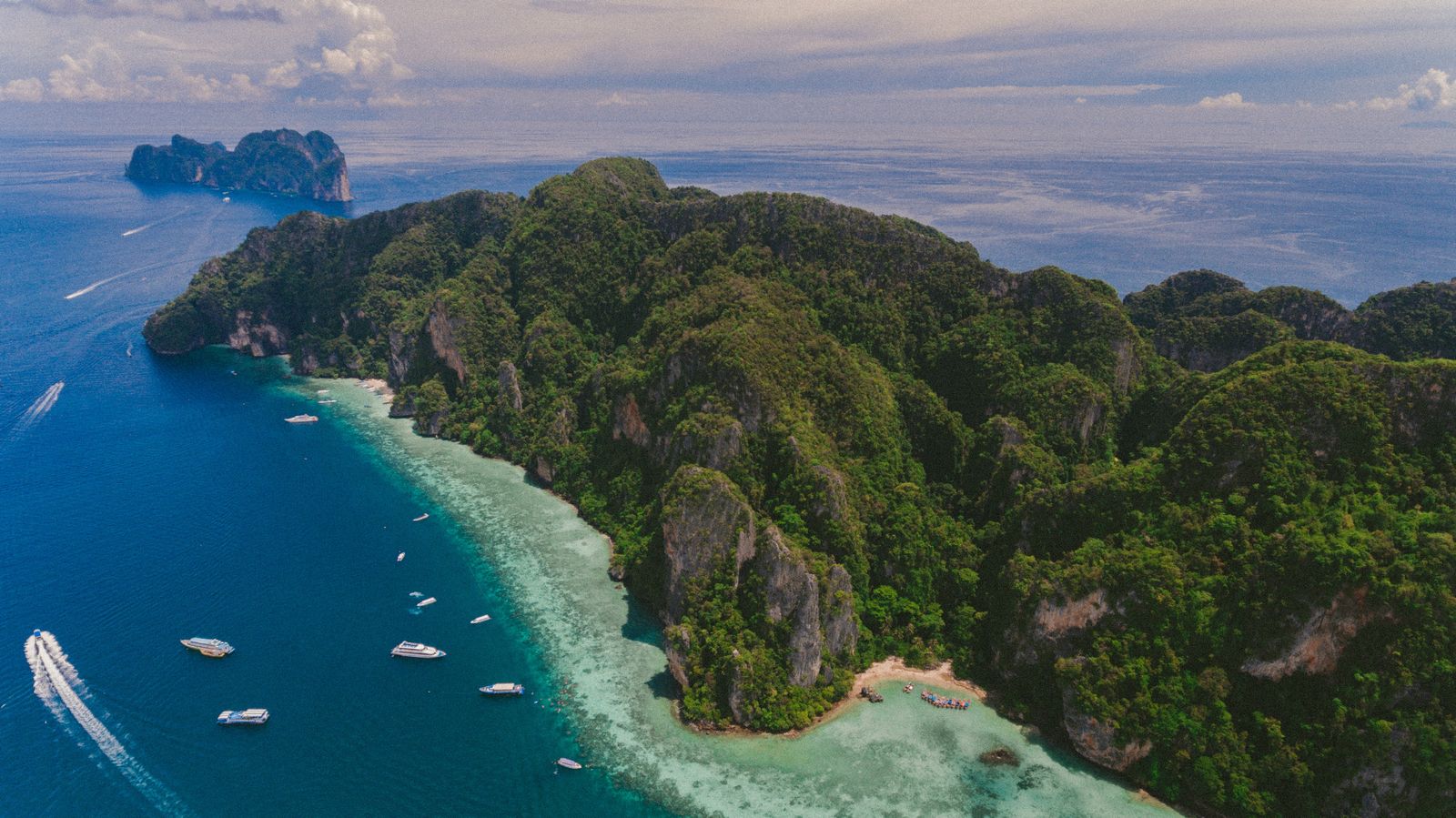 Siam Seaplane Thailand & Siam Scenic — premium air charters and scenic ...