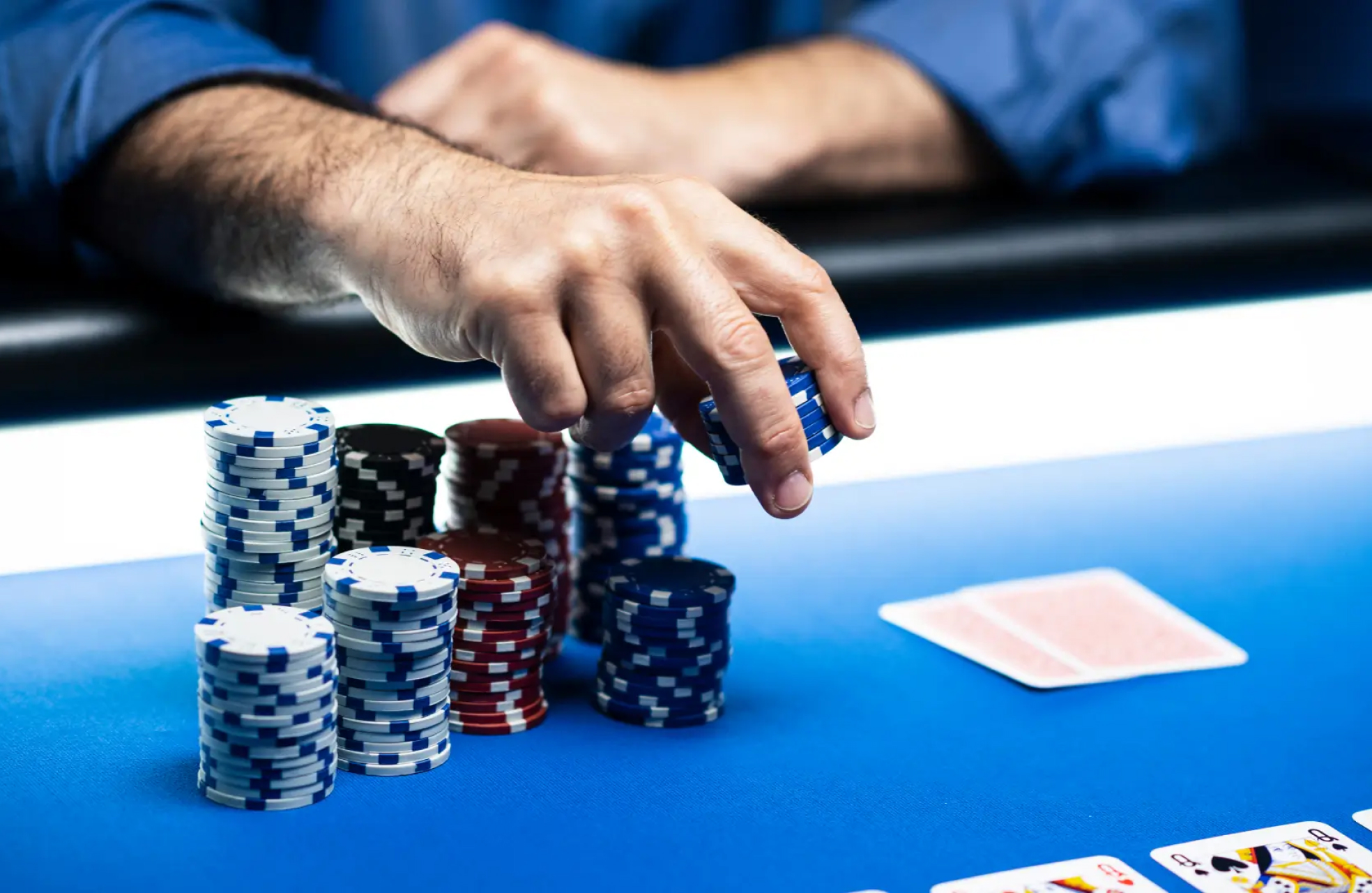 What Is A Straddle In Poker, And Should You Ever Use It? | Blog