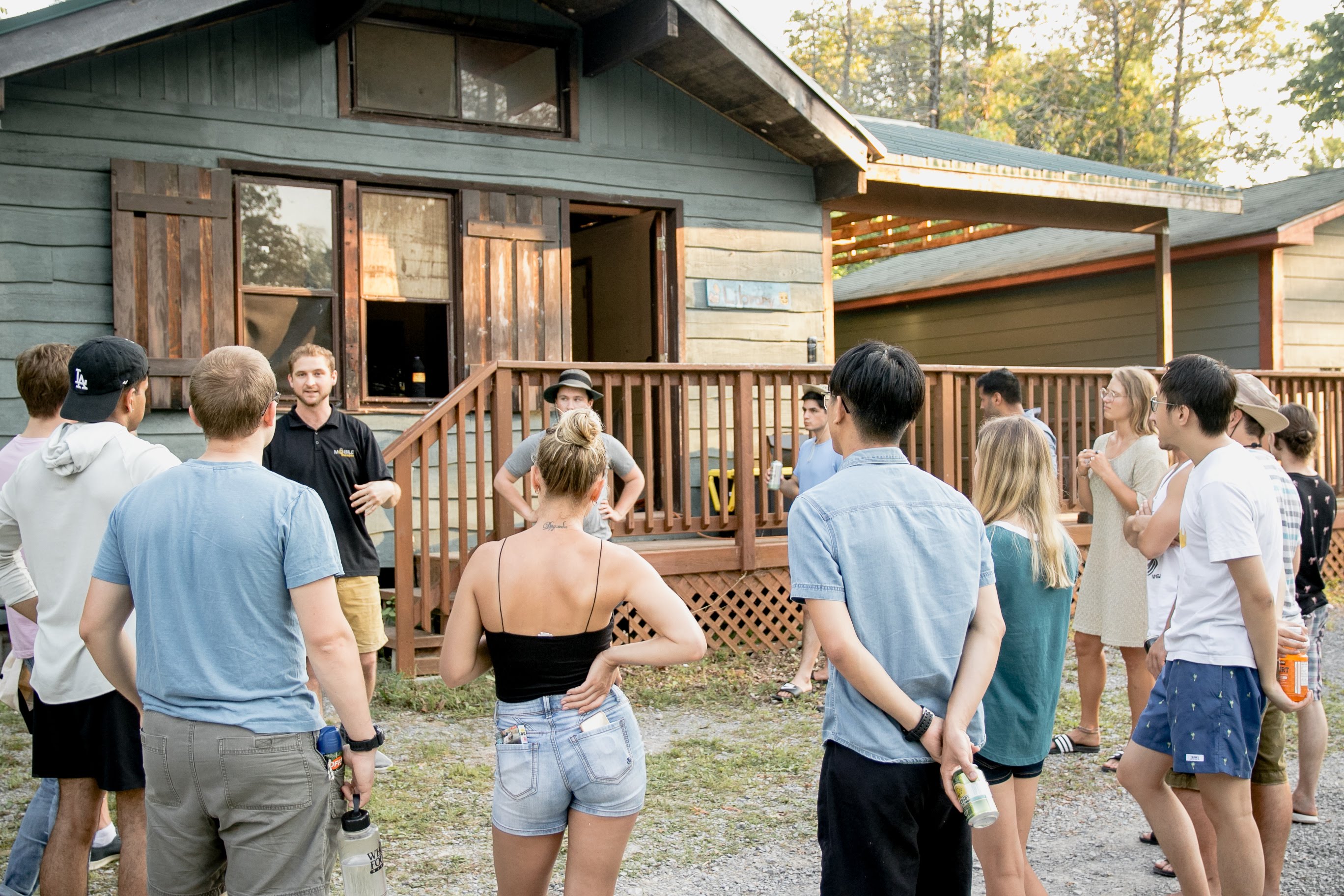 Planning a Team Retreat? Here are 20 Ways to Make it Successful | Blog ...