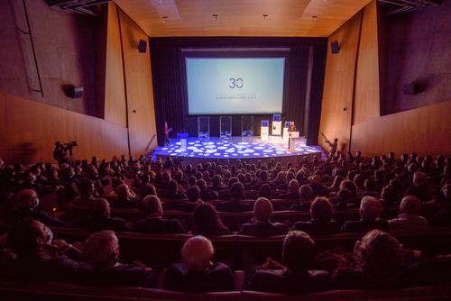 Walter Pack pone luces largas a su crecimiento