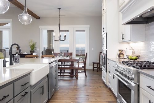 Modern Ranch Kitchen for a Farmhouse Hipster | TANNA BY DESIGN®