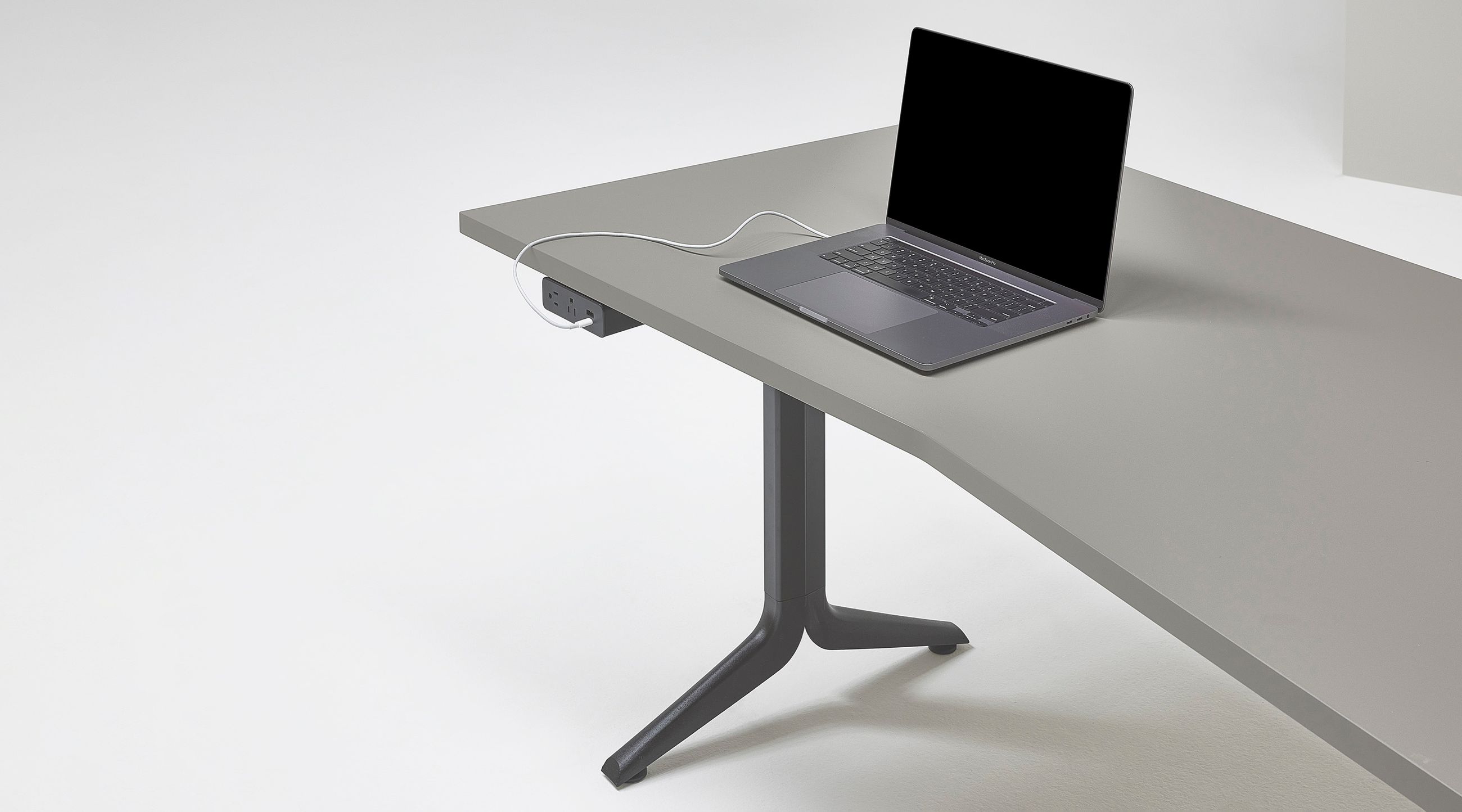 Gateway™ Edge Training Table