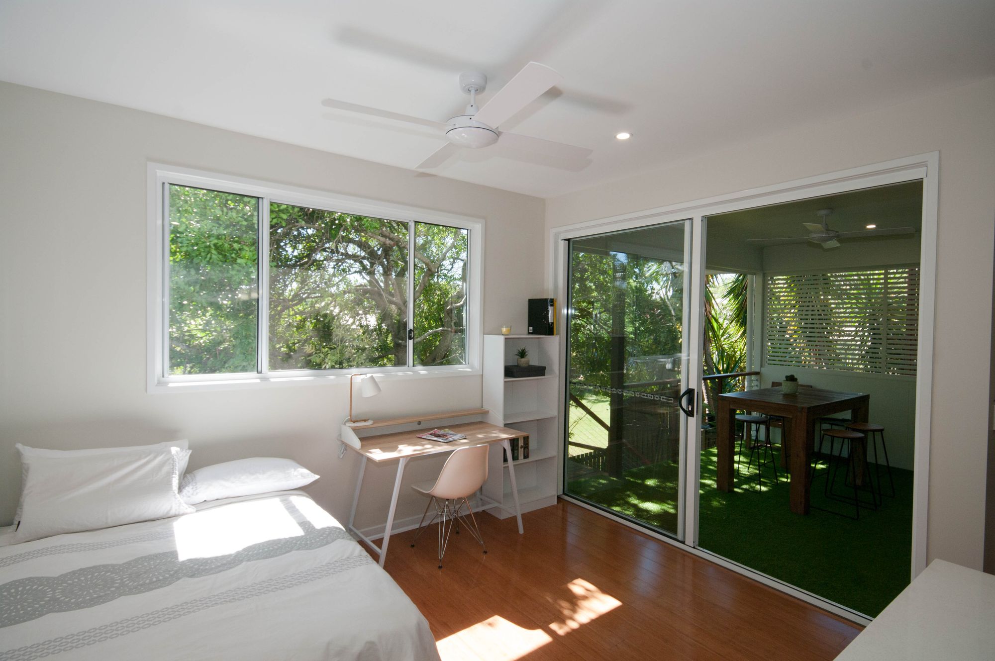 Hive Accommodation | Charming Double Room