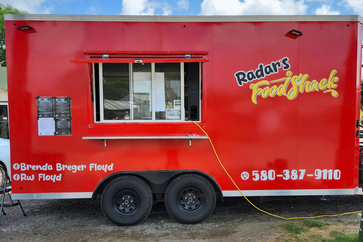 Radar's Food Shack | Okie Food Trucks