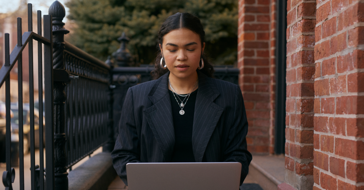 How to Contact Top YouTubers and Content Creators - Upwork