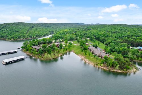 Chalets of Table Rock Lake Family Resort | Branson MO